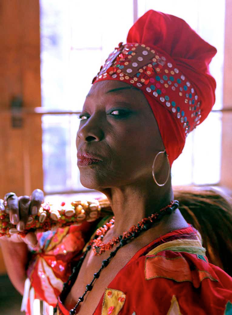 HABANEROS: Encounters in Havana. Photos by Anders Rising, Text by Maria ...